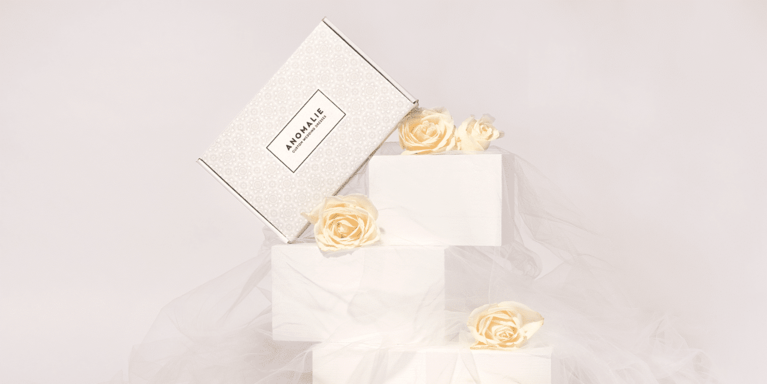 Inspiring, High-Quality Wedding Dress Packaging Boxes (Photos Inside!)